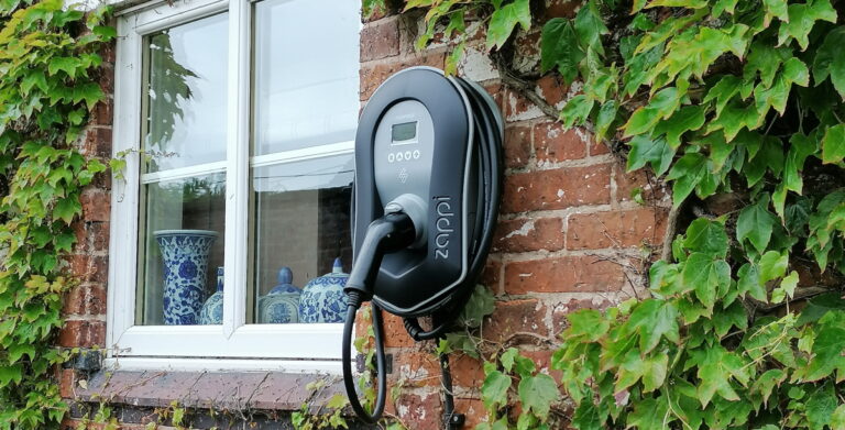 The Best EV Chargers for Solar Panels – Top Charger